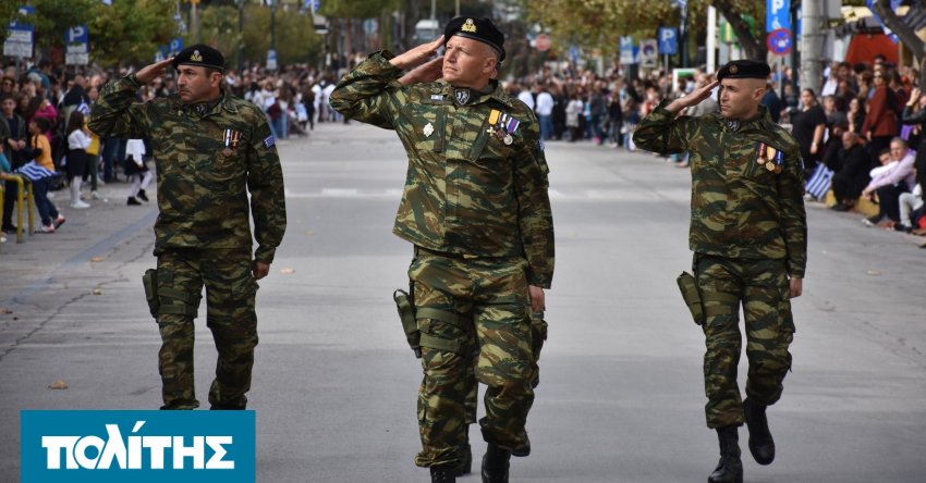 Εντυπωσίασαν οι μαυροσκούφηδες της Χίου – Φωτο | politischios.gr