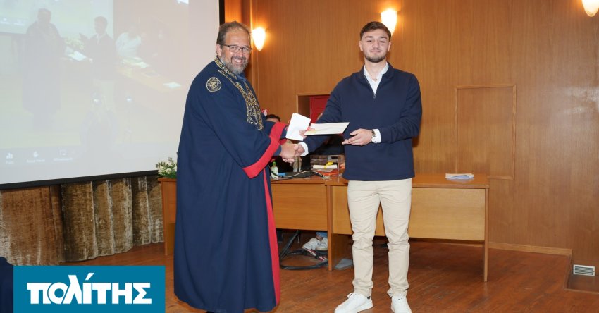 Βράβευση του καλύτερου νέου υδατοσφαιριστή της χρονιάς για τον ΝΟΧ ...